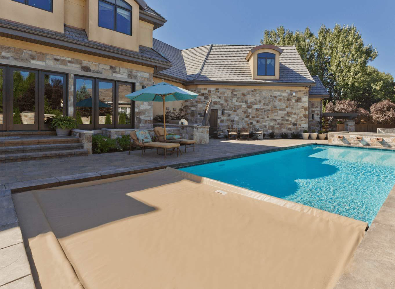 Automatic Covers | Elite Pools, Spas & Hardscapes